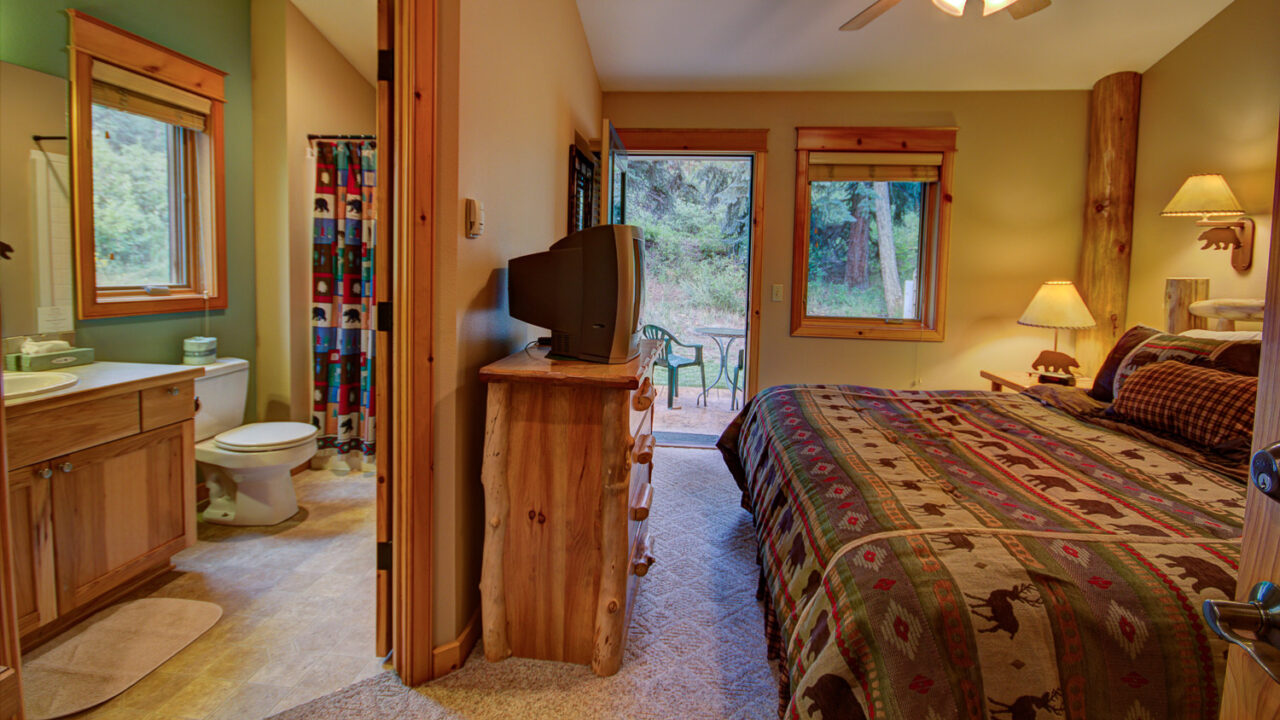 Bear Paw - River Stone Resorts and Bear Paw Suites
