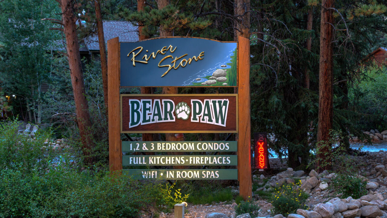 Home Page - River Stone Resorts and Bear Paw Suites